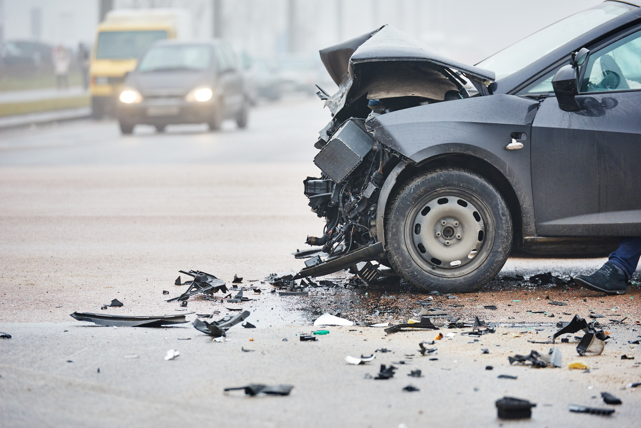 Encino Car Accident Lawyers - Road Defects | JUSTICENTER